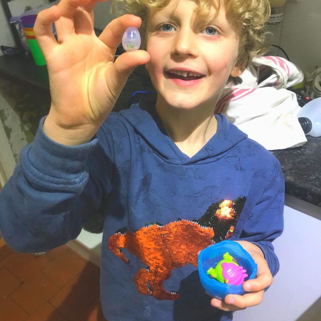 Treasure X Aliens Review - Alien Ooze Eggs - Navigating Baby